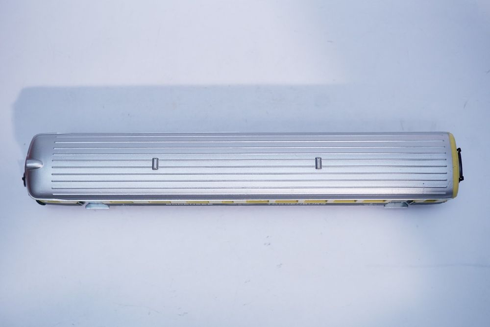 2¡ HAG 435 BT Steuerwagen 1./2. Klasse grüncreme | Kaufen auf Ricardo