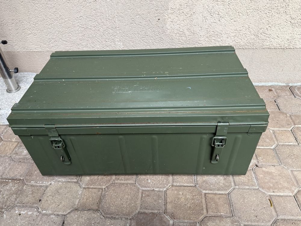 Schweizer Truhe (Gebraucht) in Wittnau für CHF 95 – nur Abholung auf ...