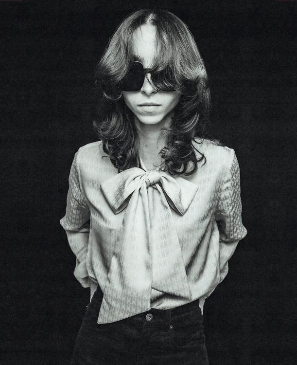 Good Morning Keith Lavaliere Blouse Pattie in Gold Pussy Bow (Gebraucht ...