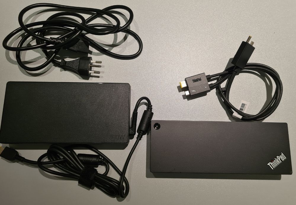 Lenovo Thinkpad Thunderbolt 4 Dockingstation Typ 40B0 | Kaufen auf Ricardo