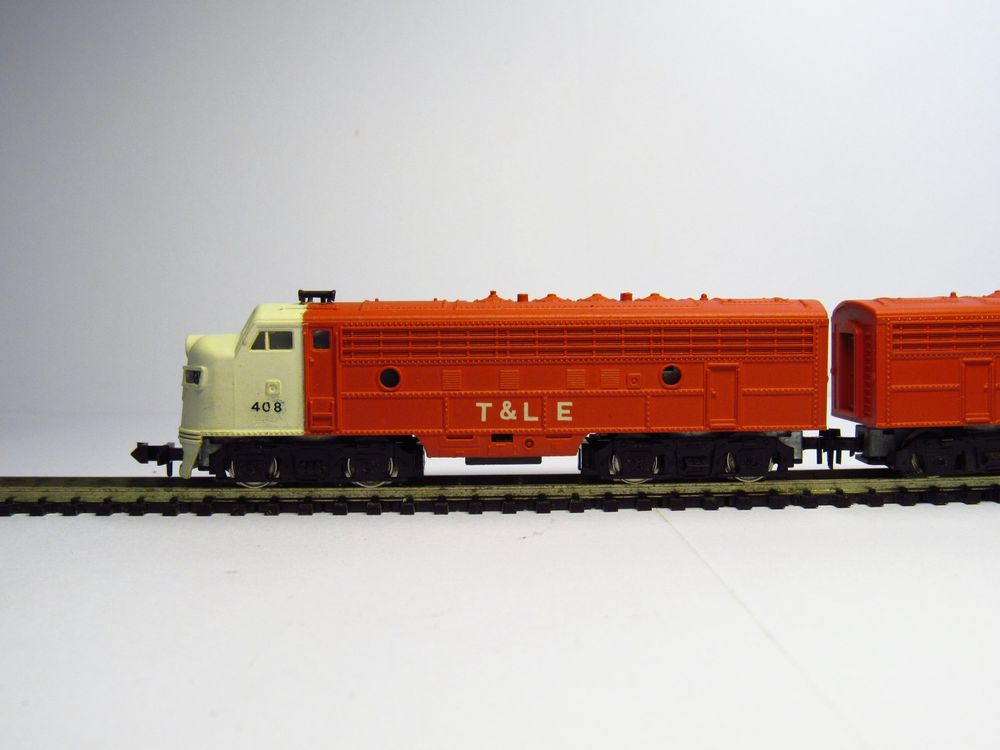 Trix T&LE F7 Lokset (1x angetrieben, 1x Dummy) (Gebraucht) in ...