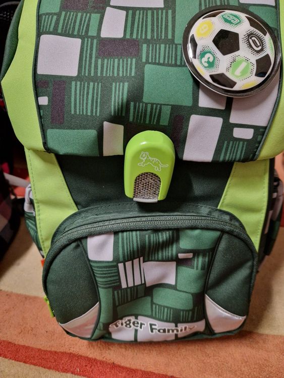 Schulsack, Schule, Fussball "neu" (Gebraucht) in Metzerlen für CHF 10 ...