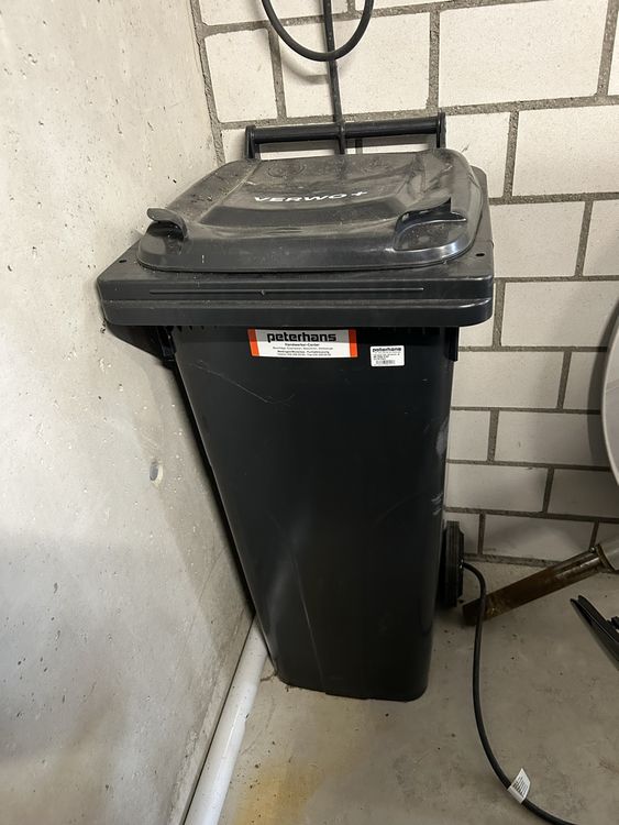 Neuweriger Verwo 140 Liter Container / Mülltonne (Gebraucht) in ...