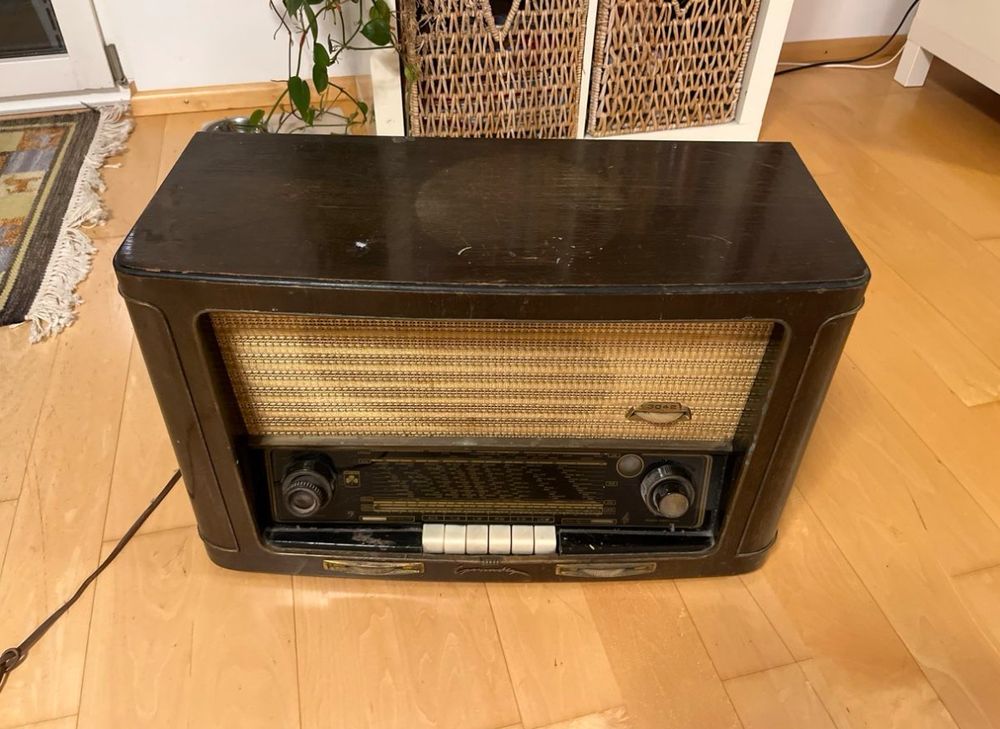 Vintage Radio (Defekt) in Effretikon für CHF 1 – nur Abholung auf ...
