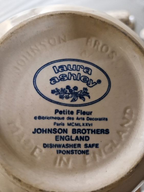 Vintage Laura Ashley Johnson Brothers ensemble Petite fleur (Gebraucht ...
