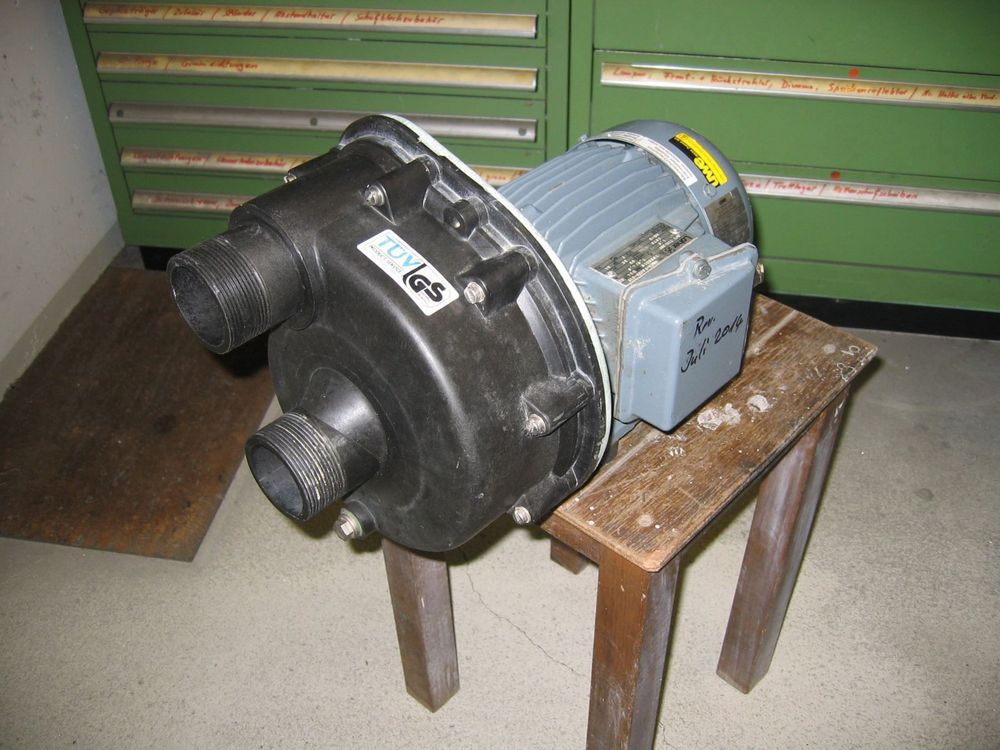 Rev. Pumpe UWE-Jet-Stream 200 oder TR 2 (Gebraucht) in Horgen für CHF 100 – mit Lieferung auf ...