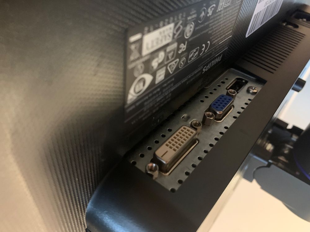 Philips Brilliance 241B | 24 Zoll FULL HD (Gebraucht) in Rothrist für ...