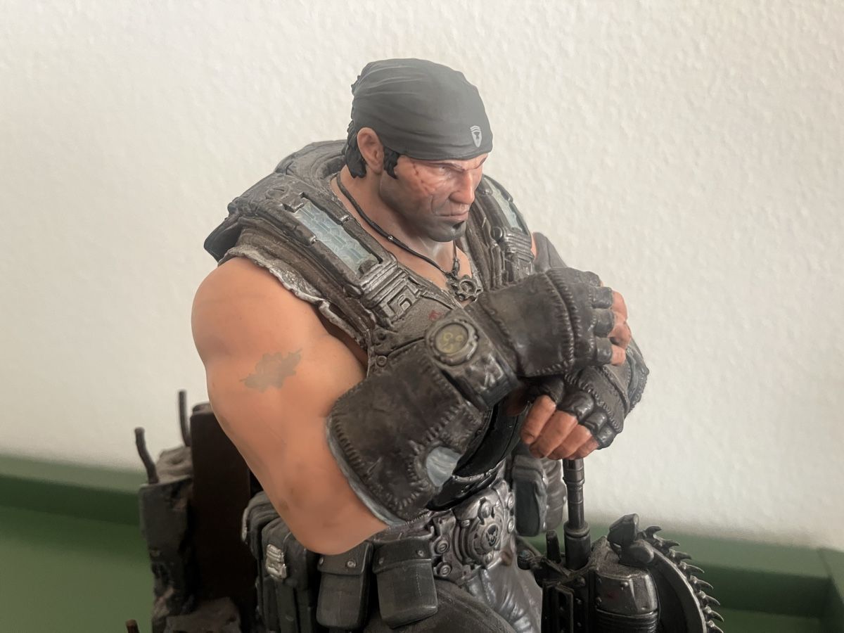 Marcus Fenix - GEARS OF WAR 3, Collectors Figur (30cm) (Gebraucht) in ...
