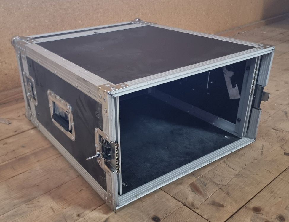 Case Rack 6HE (202) (Gebraucht) in Fischingen für CHF 50 – nur Abholung ...