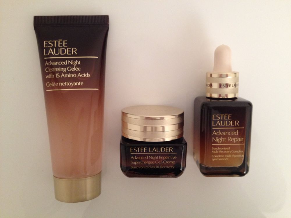 ESTEE LAUDER Set (Neu (gemäss Beschreibung)) in Bassecourt für CHF 47 ...