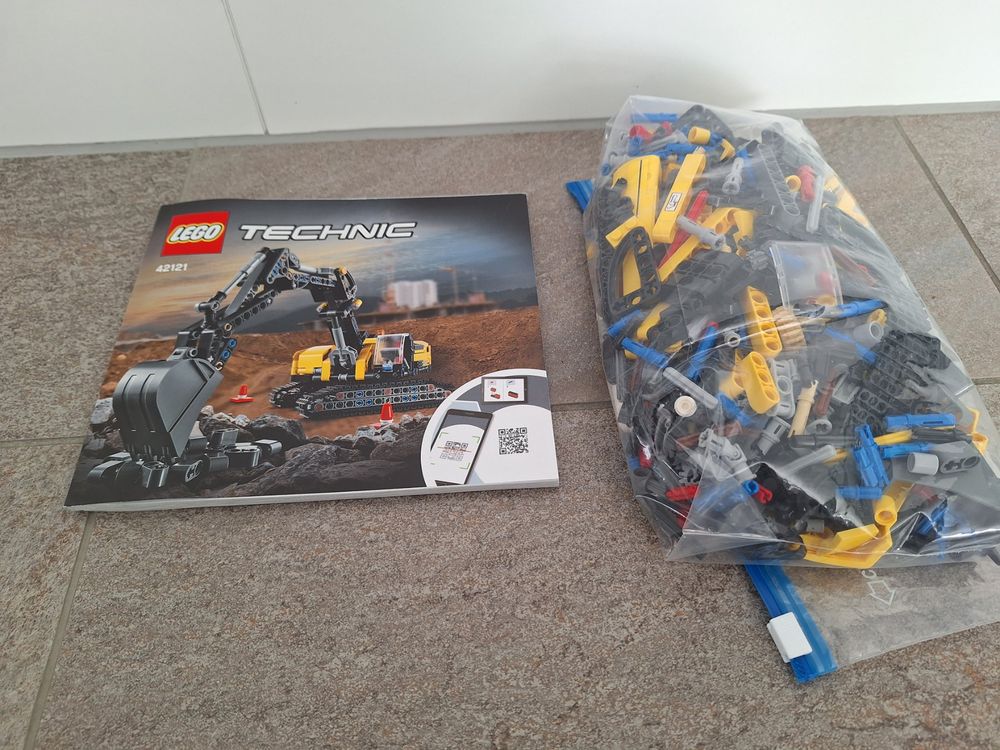 Lego Technic Hydraulikbagger, Set 42121 (Gebraucht) in für CHF 45 – mit ...
