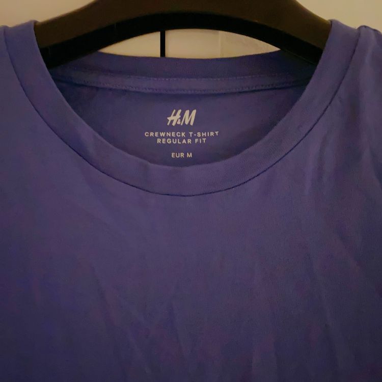 H&M T-Shirt basic (Neu (gemäss Beschreibung)) in Luzern für CHF 10 – mit Lieferung auf Ricardo ...