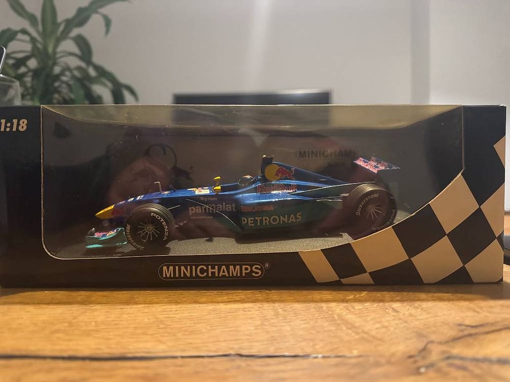 Minichamps Red Bull Sauber C19 P. Diniz 1:18 (Gebraucht) in Thun für ...