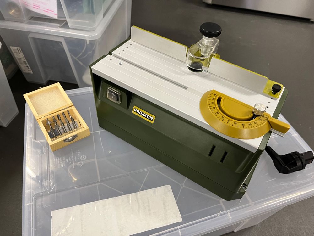 Verkaufe Proxxon Profiliermaschine MP400 (Neu (gemäss Beschreibung)) in für CHF 150 – mit ...