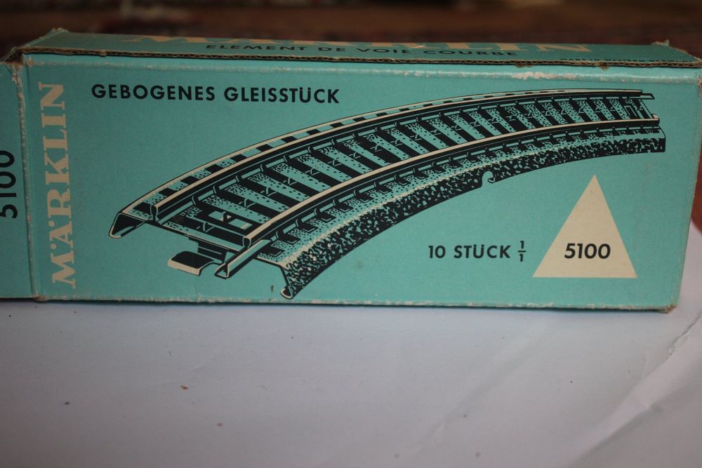 Märklin 10 Schienen (Gebraucht) in Lajoux JU für CHF 5 – mit Lieferung auf Ricardo kaufen