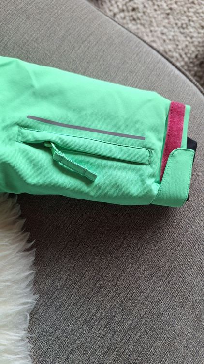 Winterjacke Mädchen Gr. 104 Zustand neu .Np 89.90 (Neu (gemäss ...