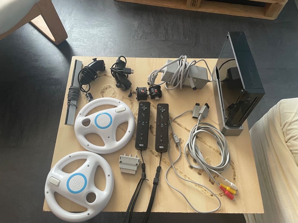 Nintendo WII Set mit viel Zubehör! | Kaufen auf Ricardo