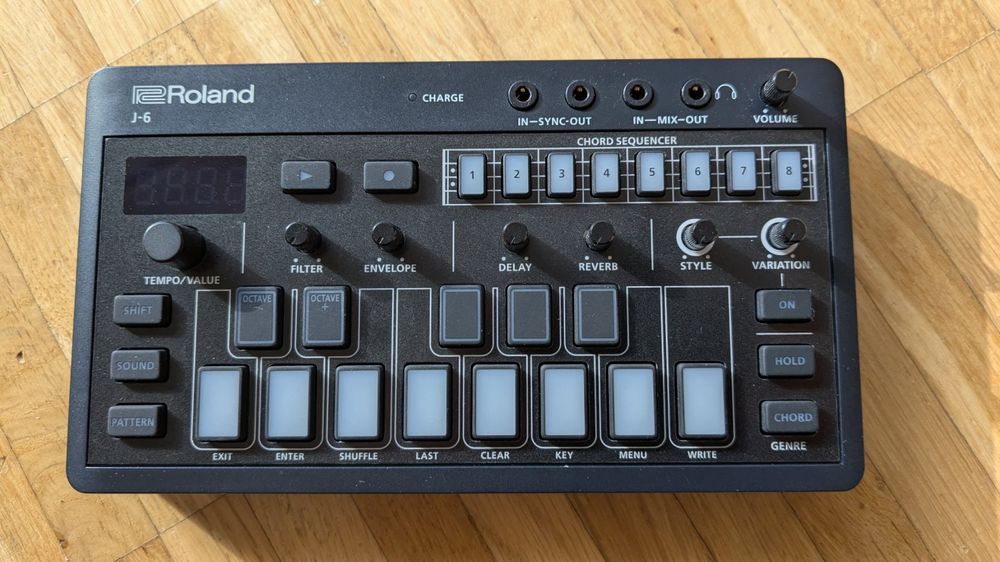 Roland J6 Aria Compact | Kaufen auf Ricardo