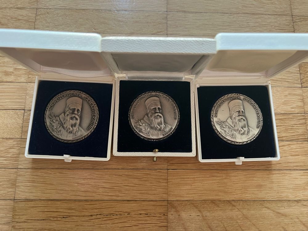 Lot Medaillen - Schweiz (Neu und originalverpackt) in Zürich für CHF 110 – mit Lieferung auf ...