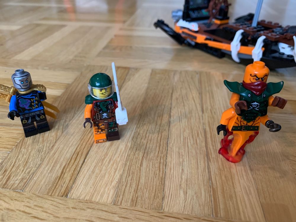 Lego Ninjago Kommando-Zeppelin/ 70603 (Gebraucht) in Adliswil für CHF ...
