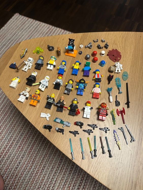 22 Lego Minifiguren Star Wars Waffen Helme (Gebraucht) in Ebikon für ...