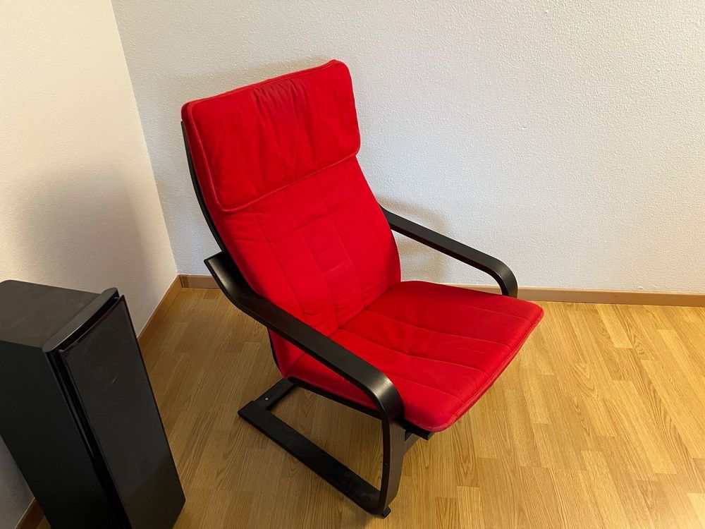 Ikea Sessel Poäng rot mit passenden Hocker Poäng rot | Kaufen auf Ricardo