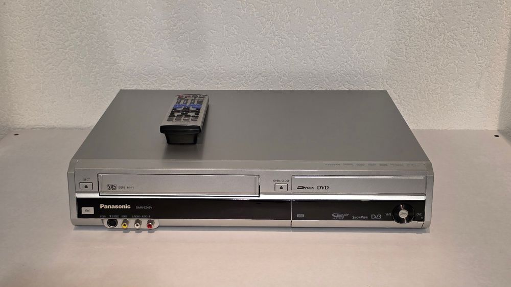 Panasonic VHS / DVD Kombi (Gebraucht) in Arlesheim für CHF 190 – mit ...