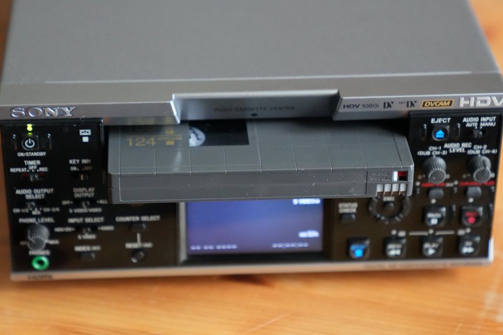 SONY HVR-M25 DV/DVCAM/HDV PLAYER | Kaufen auf Ricardo