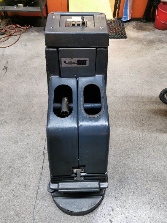 Taski Combimat 600 / Scheuersaugmaschine / Putzmaschine (Gebraucht) in ...