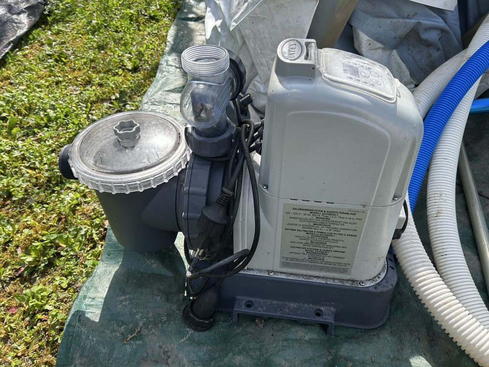 INTEX Sandfilteranlage ECO20220-1 Poolpumpe, inkl. Treppe (Gebraucht ...