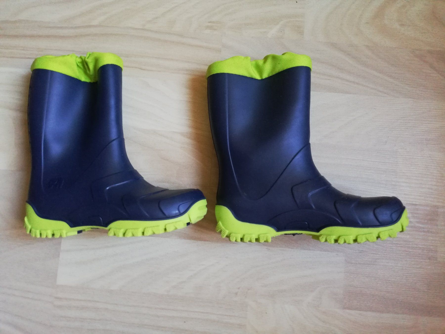 Gummi Regenstiefel / bottes de pluie (28) (Gebraucht) in Biel/Bienne ...