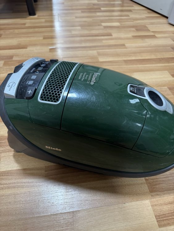 Miele Complete C3 Staubsauger (Gebraucht) in Fislisbach für CHF 120 ...