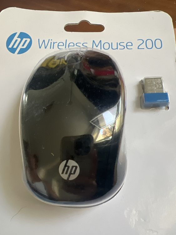HP wireless mouse 200 (Neu und originalverpackt) in Basel für CHF 15 ...