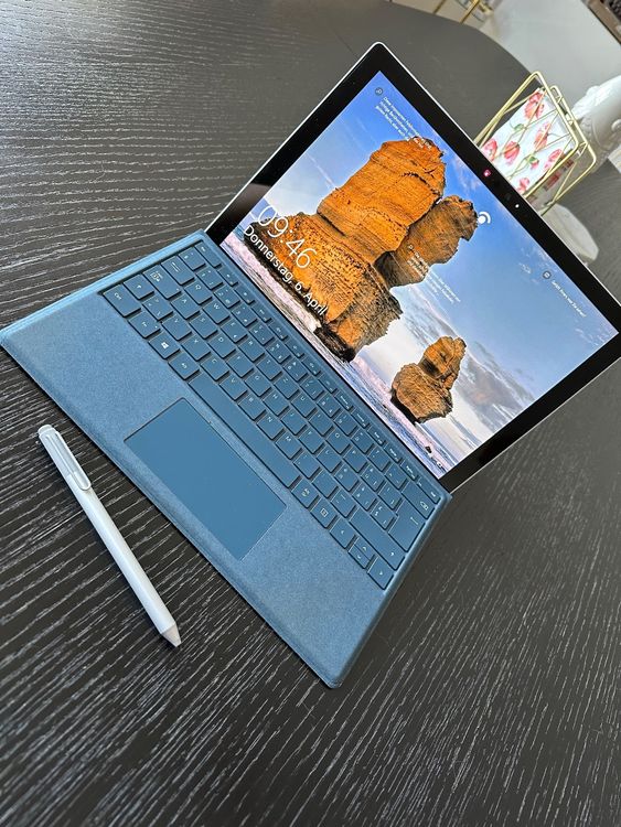 Microsoft Surface Pro Model 1807 i5 | Acheter sur Ricardo