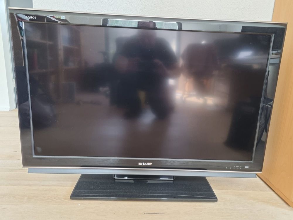 Sharp LCD Color TV LC-46HD1E (Gebraucht) in Würenlingen für CHF 18 ...