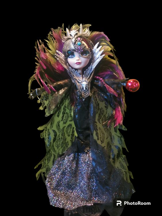 Ever After High SDC Event Exclusive Spellbinding Raven Queen | Kaufen ...