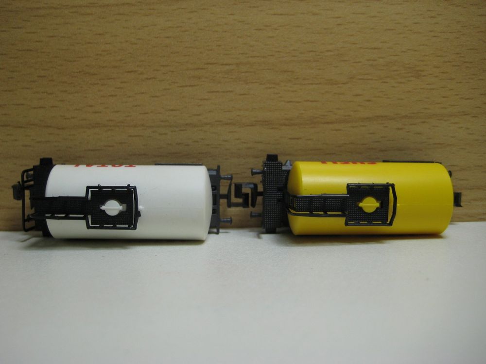 ATLAS/RIVAROSSI 2 Kesselwagen 2-achsig " TOTAL + SHELL " DB (Gebraucht ...