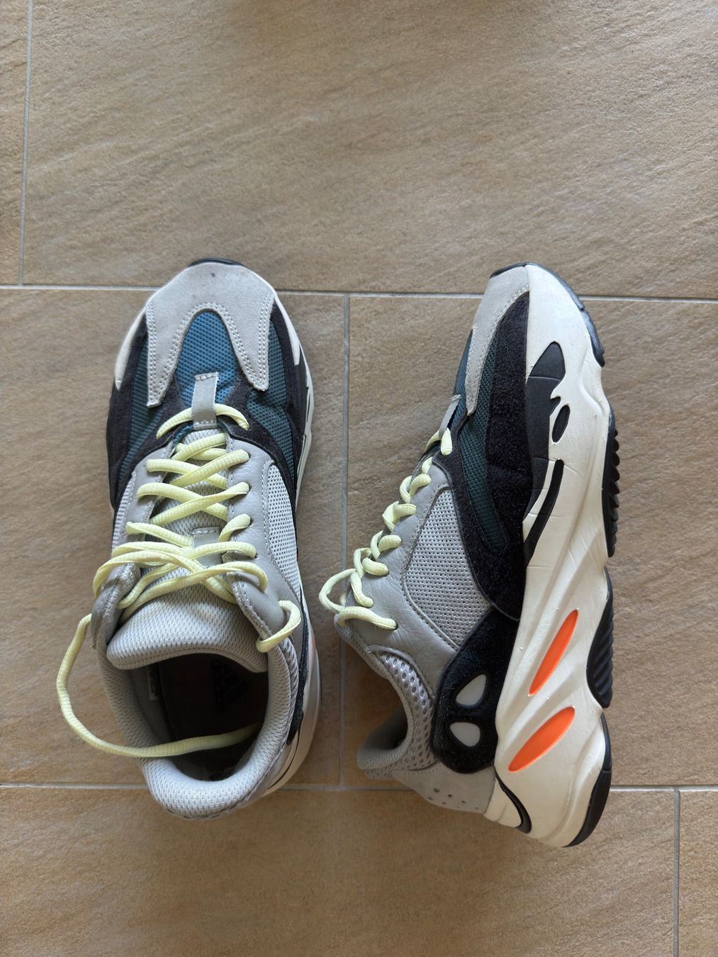 Yeezy Wave Runner 9.5 US (Gebraucht) in Châtel-St-Denis für CHF 50 ...