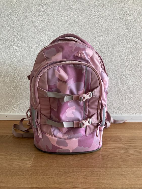 Satch Schulrucksack rosa (Gebraucht) in Oberägeri für CHF 100 – mit ...