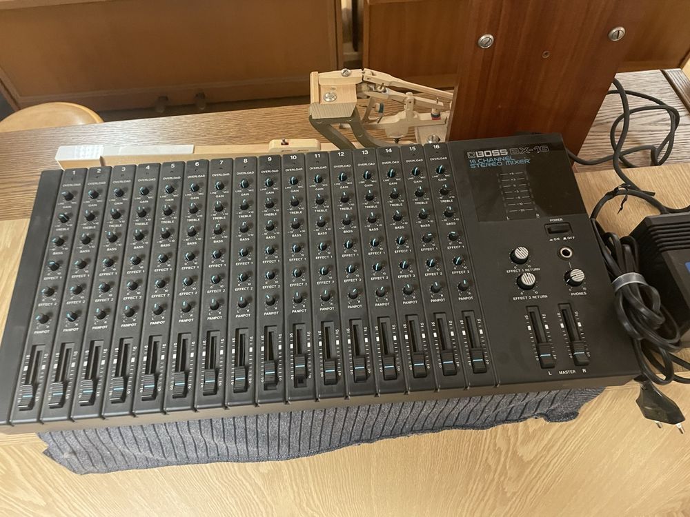 Boss Stereo Mischpult BX 16 (Neu (gemäss Beschreibung)) in Siselen BE ...