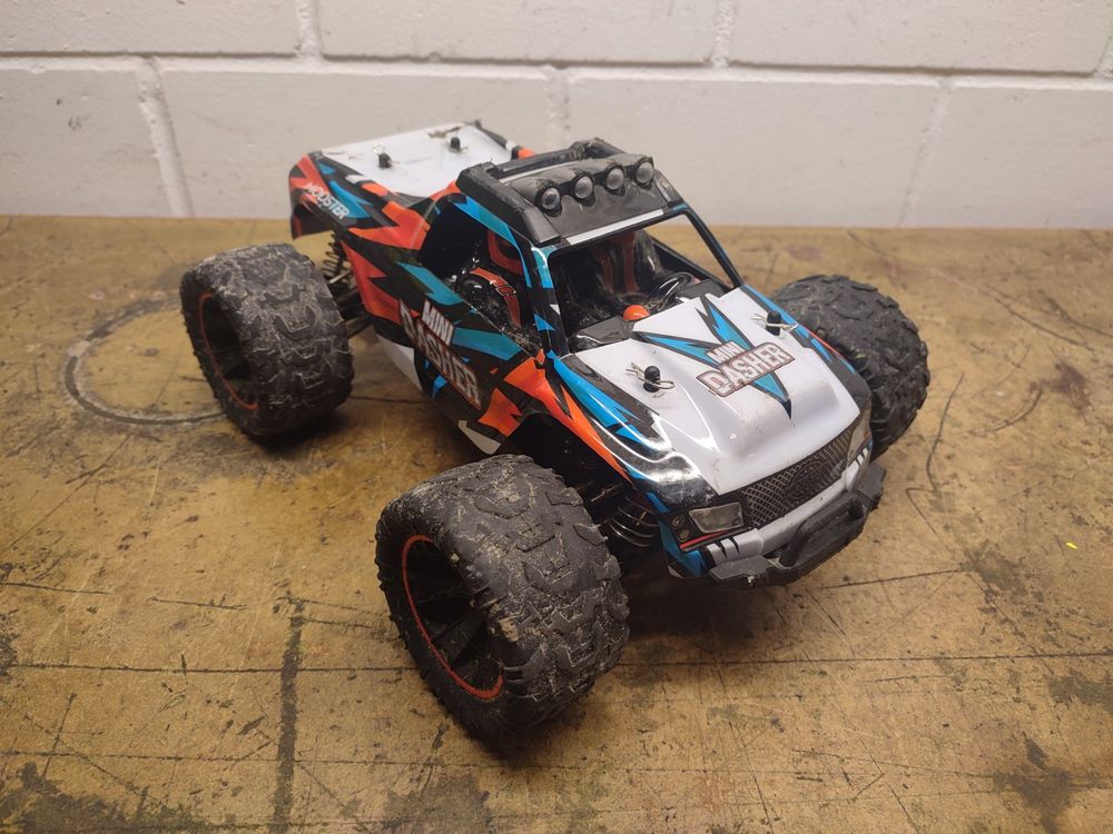RC Monstertruck Modster "Mini Dasher" 1:16 (Defekt) in Schweizersholz ...