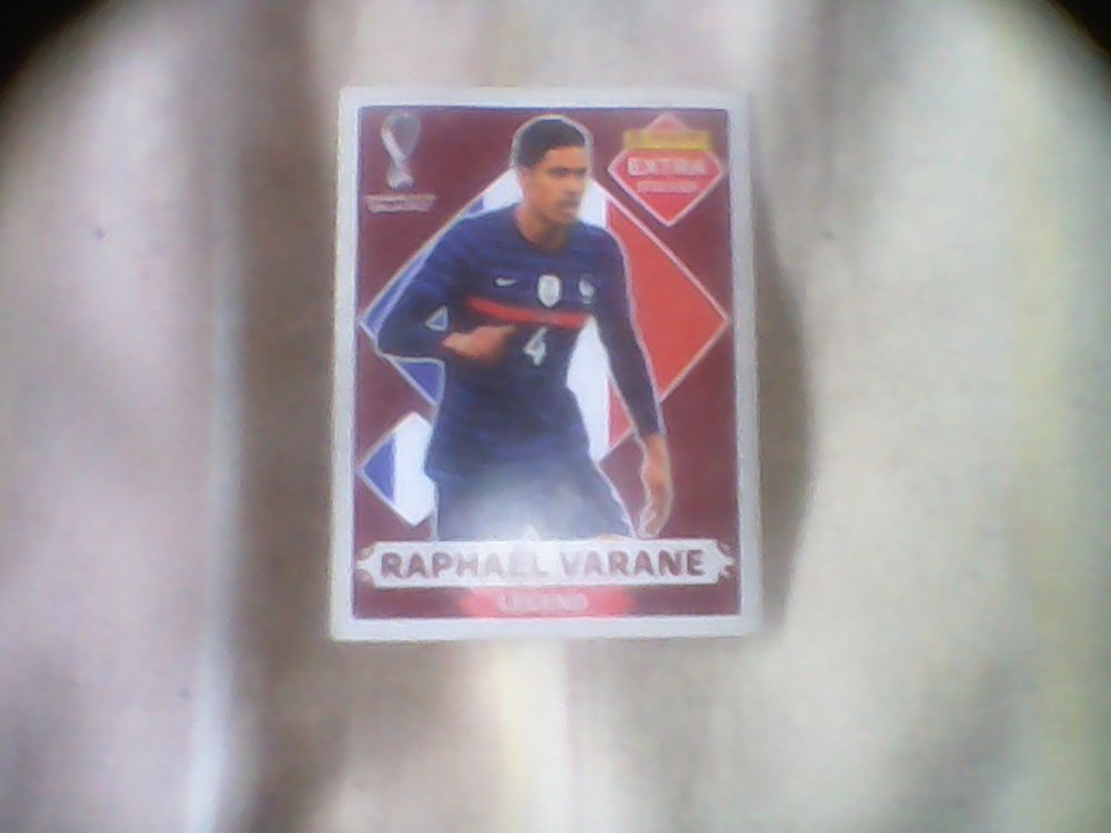 panini extra sticker Varane base (Gebraucht) in Nyon für CHF 3 – mit ...