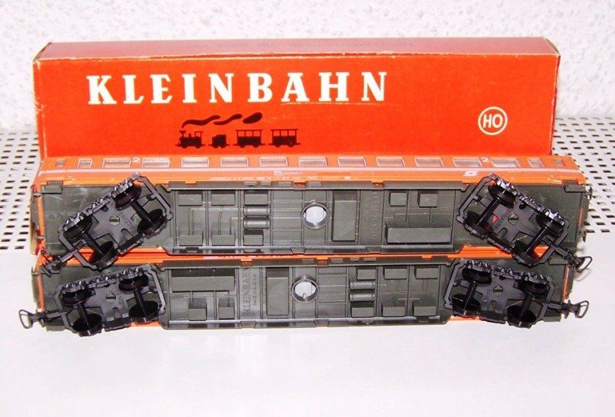Kleinbahn H0 398: 2 Stück ÖBB RIC Reisezugwagen 2.Kl. (Neu (gemäss ...