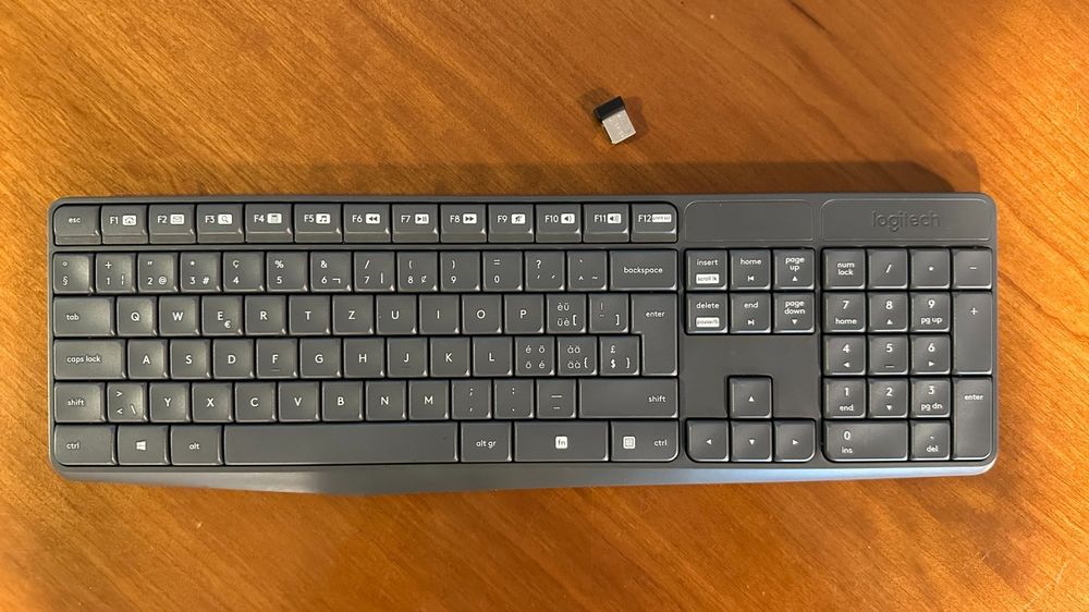 Logitech wireless keyboard K235 bluetooth reciever + Battrie (Gebraucht ...