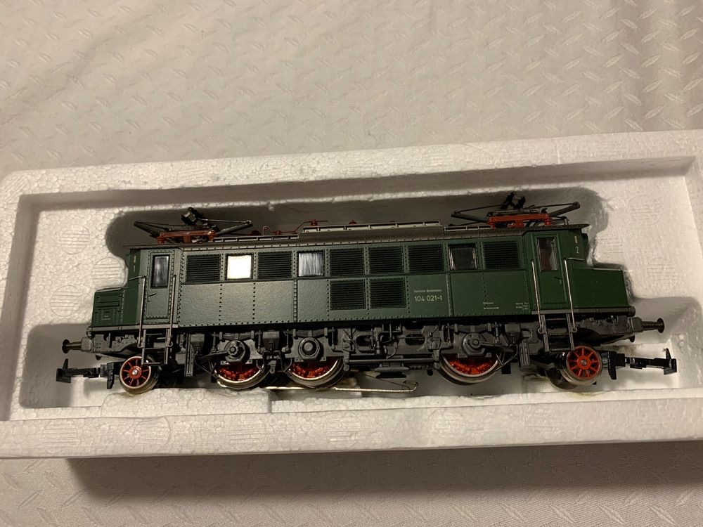 Modelleisenbahn Märklin HO Schnellzug Lok 3049 | Kaufen auf Ricardo