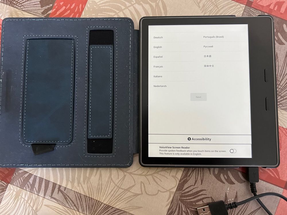 Kindle Oasis 9th Generation mit Etuis | Kaufen auf Ricardo
