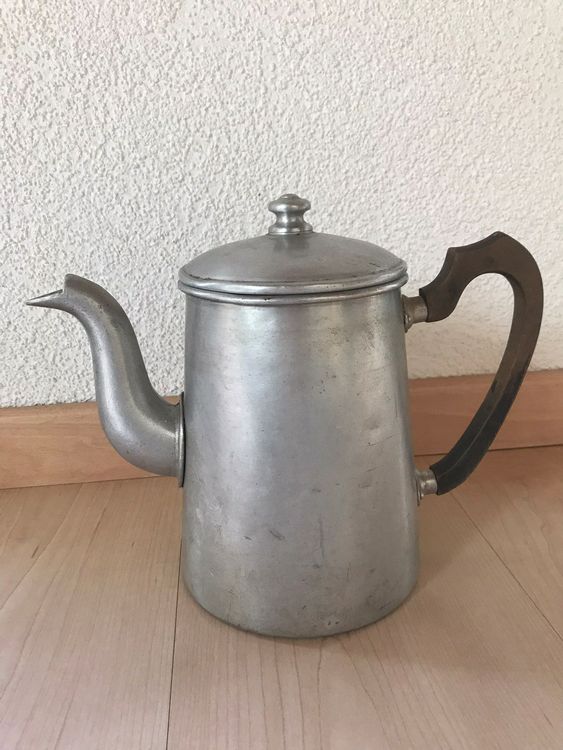 alte Kanne aus Aluminium/Blech (Gebraucht) in Basel für CHF 10 – mit ...