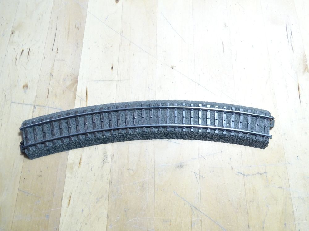 Märklin 24230 Gebogene Schiene, H0,WS/AC (Gebraucht) in Wohlen für CHF ...