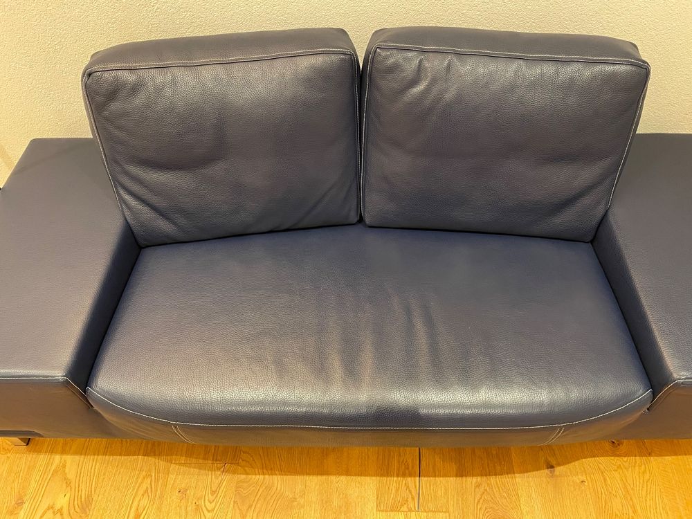 Ledersofa Zweisitzer / 2-Sitzer dunkelblau (Gebraucht) in Appenzell für CHF 2 – nur Abholung auf ...
