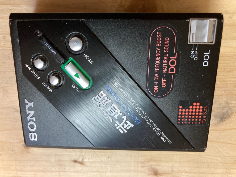 Sony DD - 100 Cassette Player / Walkman *die Legende* defekt (Gebraucht ...